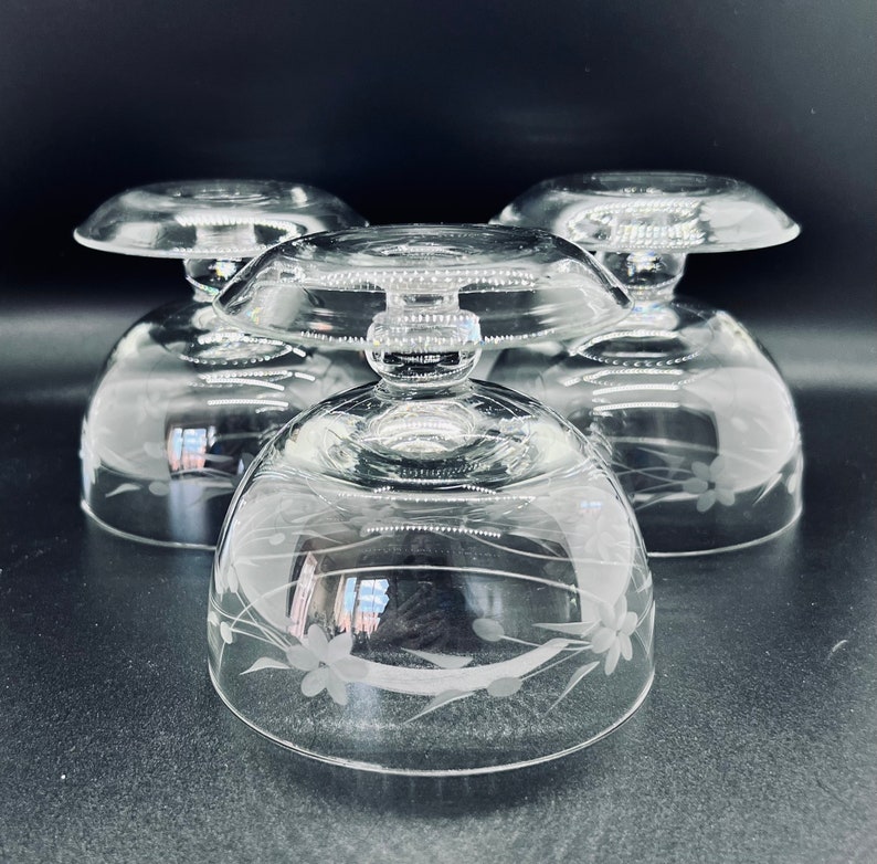 Vintage Etched Crystal Coupe Glasses With Saucers - Set of 3 - Etsy