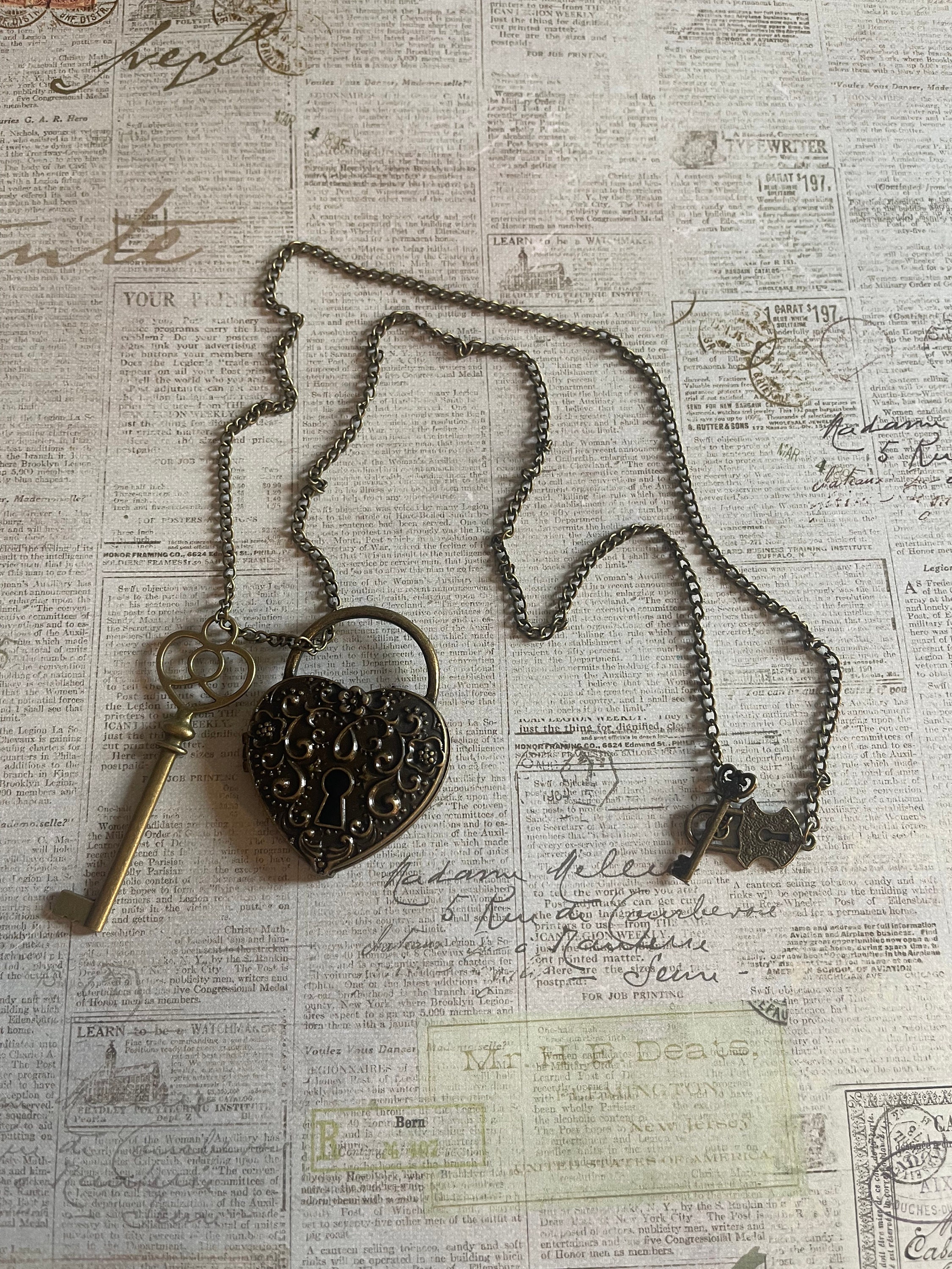 Beautiful Locket and Key - Etsy