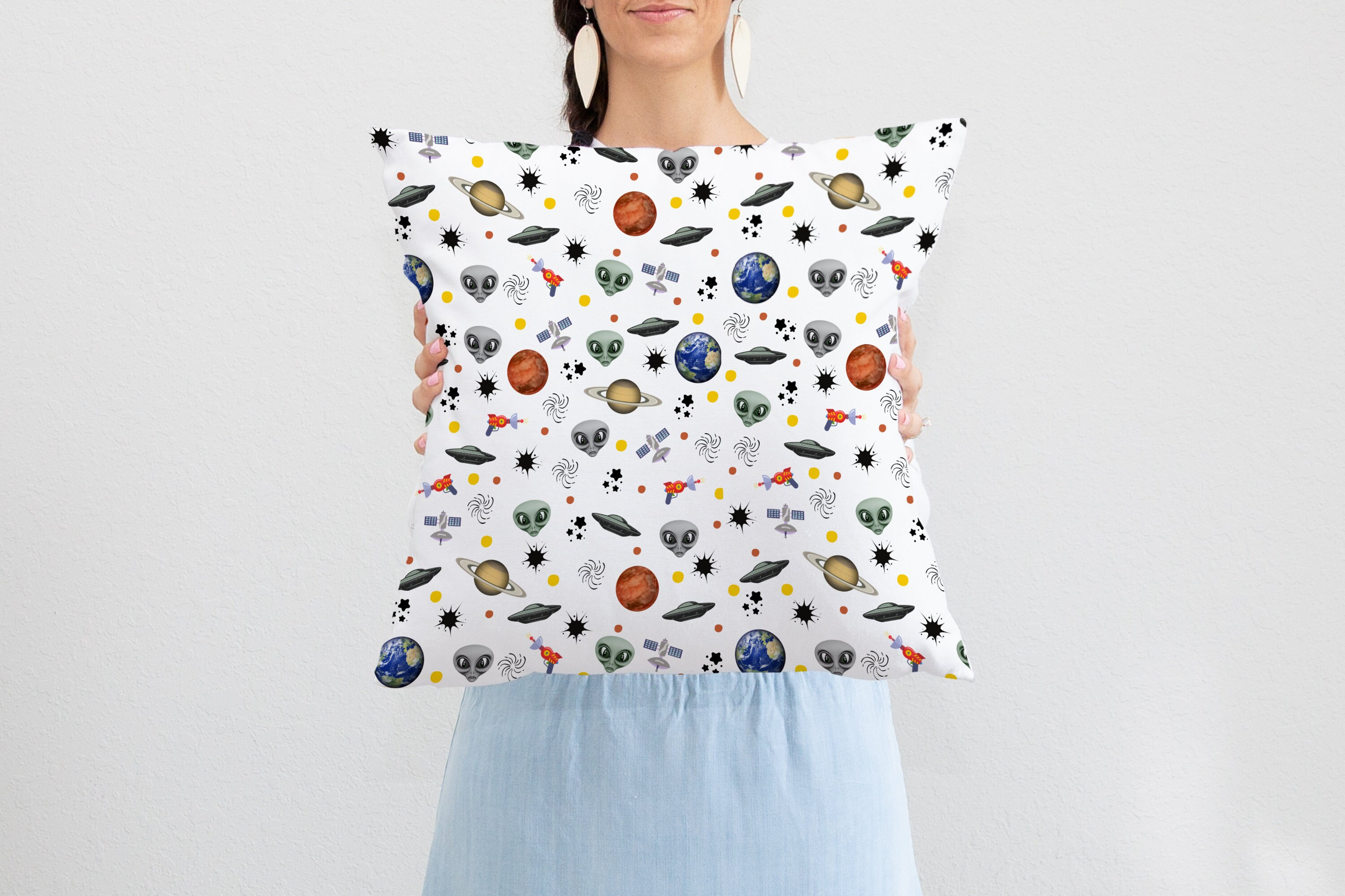 Alien Pillow, Outer Space Bedroom Decor, UFO Throw Pillow, Flying ...