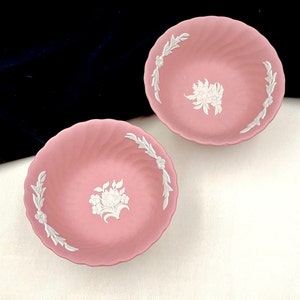 Rare Wedgwood Pink Jasperware Matching Pair of Small Bowls / Trinket ...