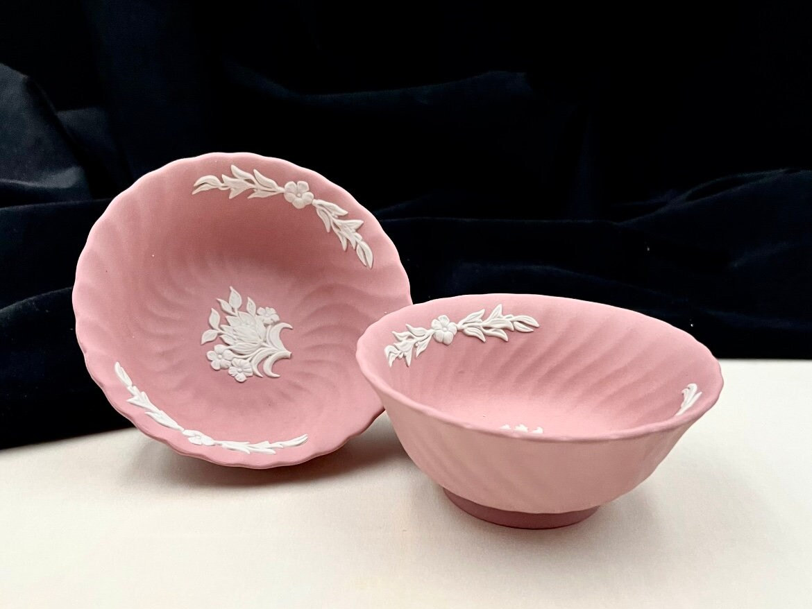 Rare Wedgwood Pink Jasperware Matching Pair of Small Bowls / Trinket ...