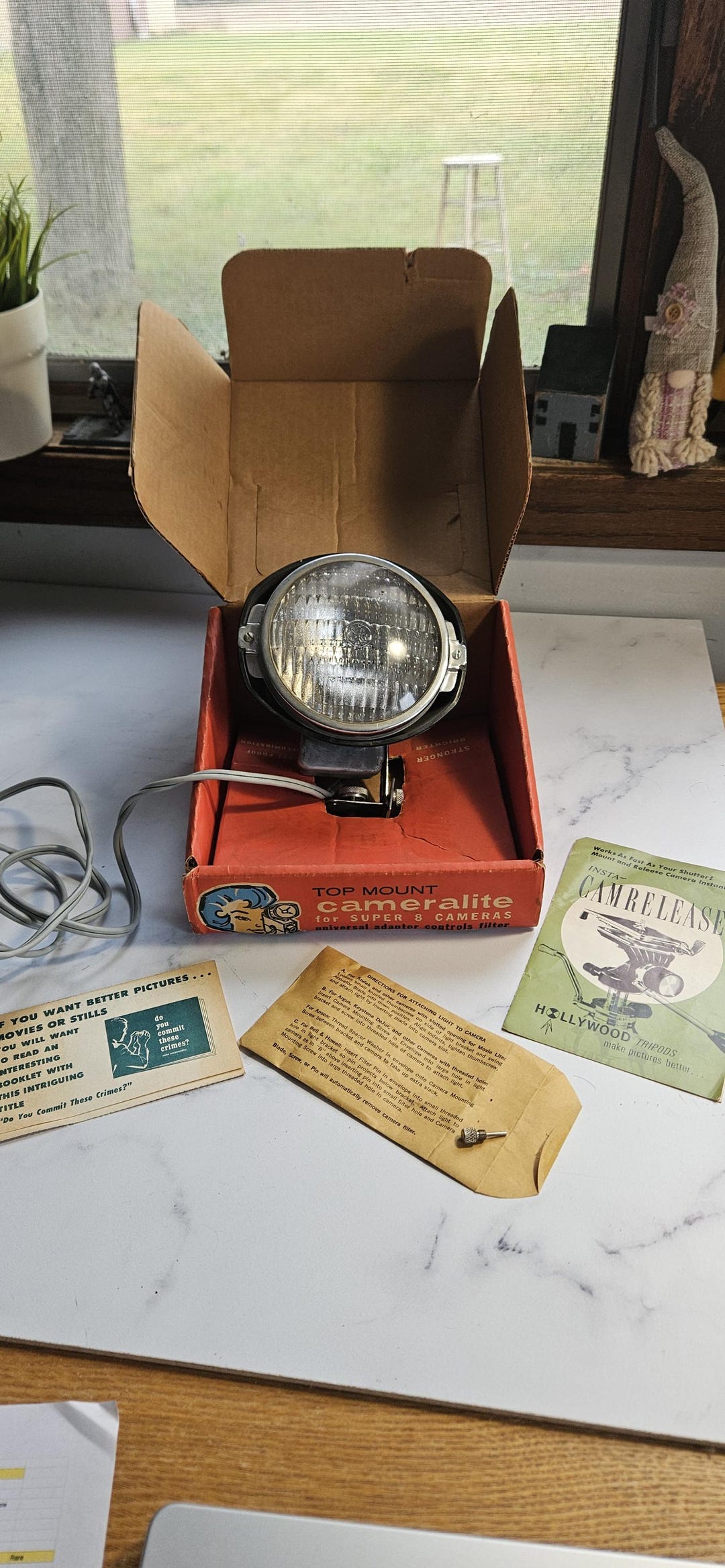 Acme-lite Cameralite Top Mount Camera Light for Super 8 Cameras by GE ...