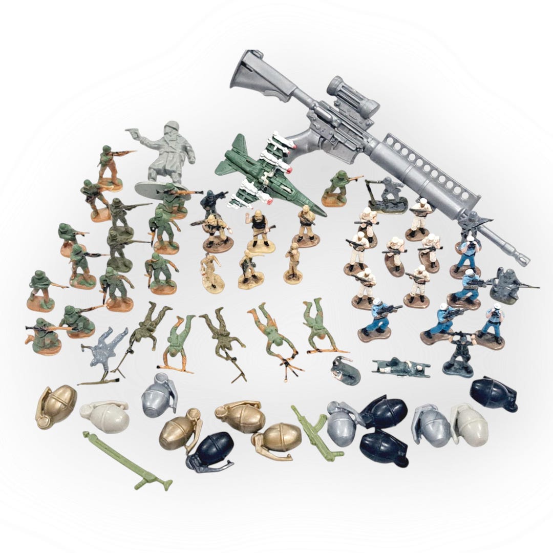 Vintage Collection of Mini Toy Soldiers Military Men With Guns, Fighter ...