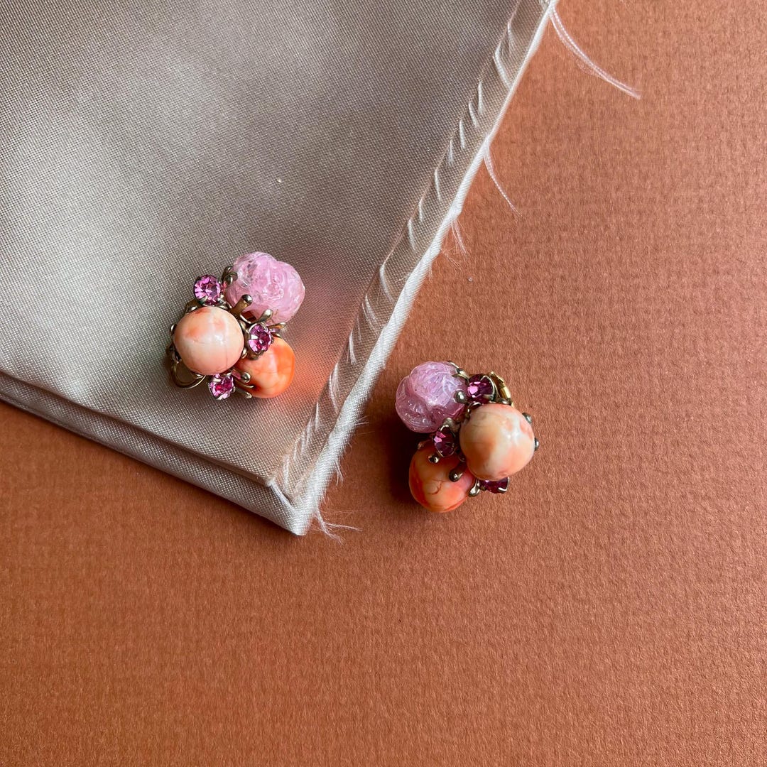 Vintage 1960s Pink Beads and Rhinestone Clip-ons - Etsy