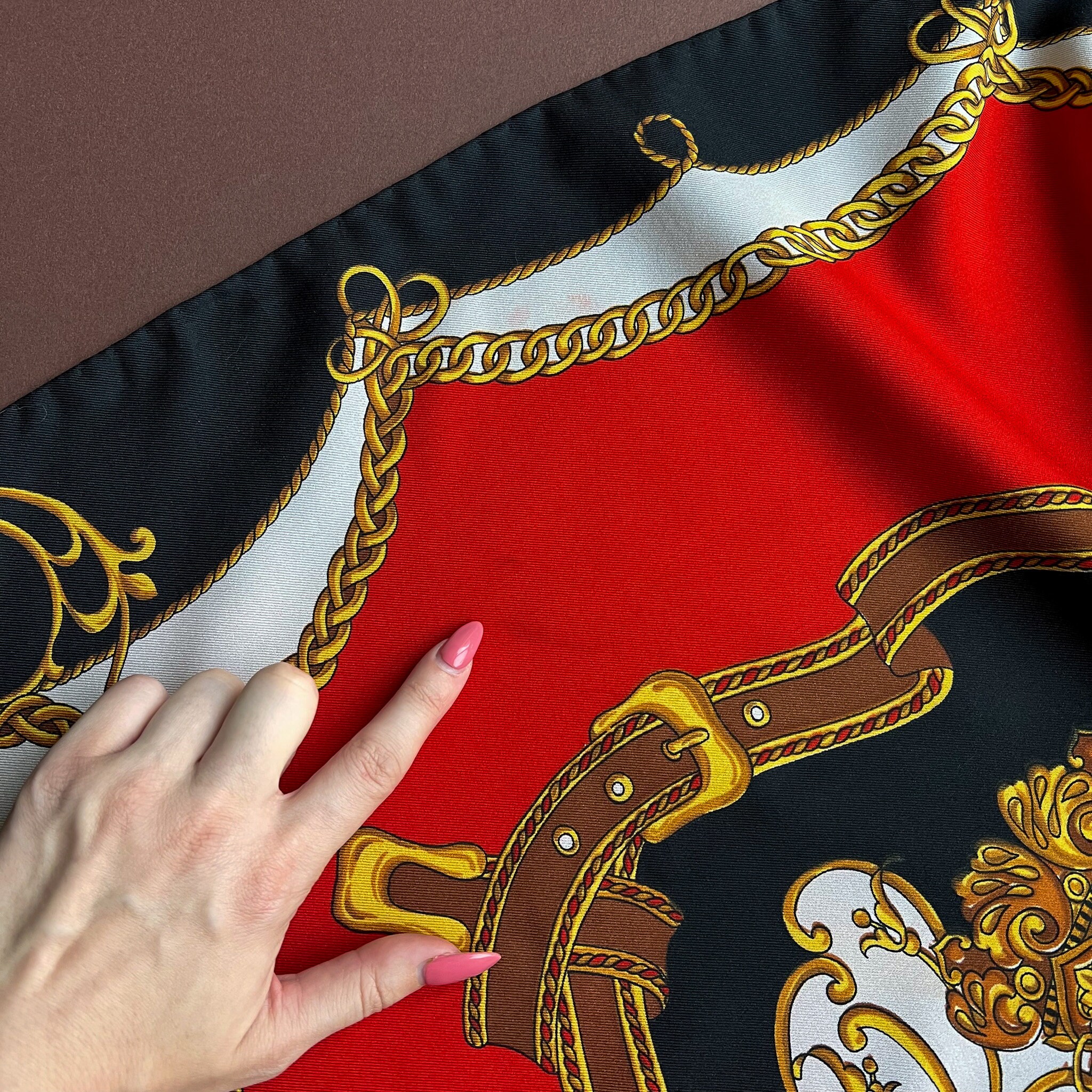 Vintage 1980s Black and Red Family Crest Scarf - Etsy