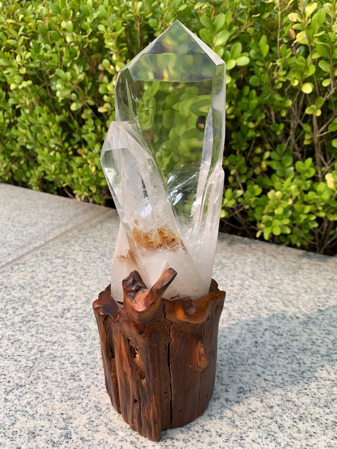 Beautiful Clear Quartz Point Tower, Clear Healing Crystals With Wood ...