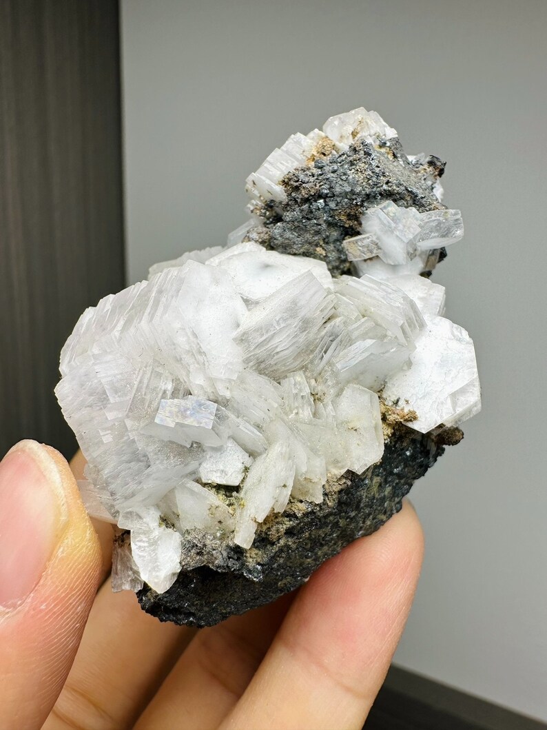 White Benz Calcite From Fujian, China, White Bladder Flaky Crystal ...