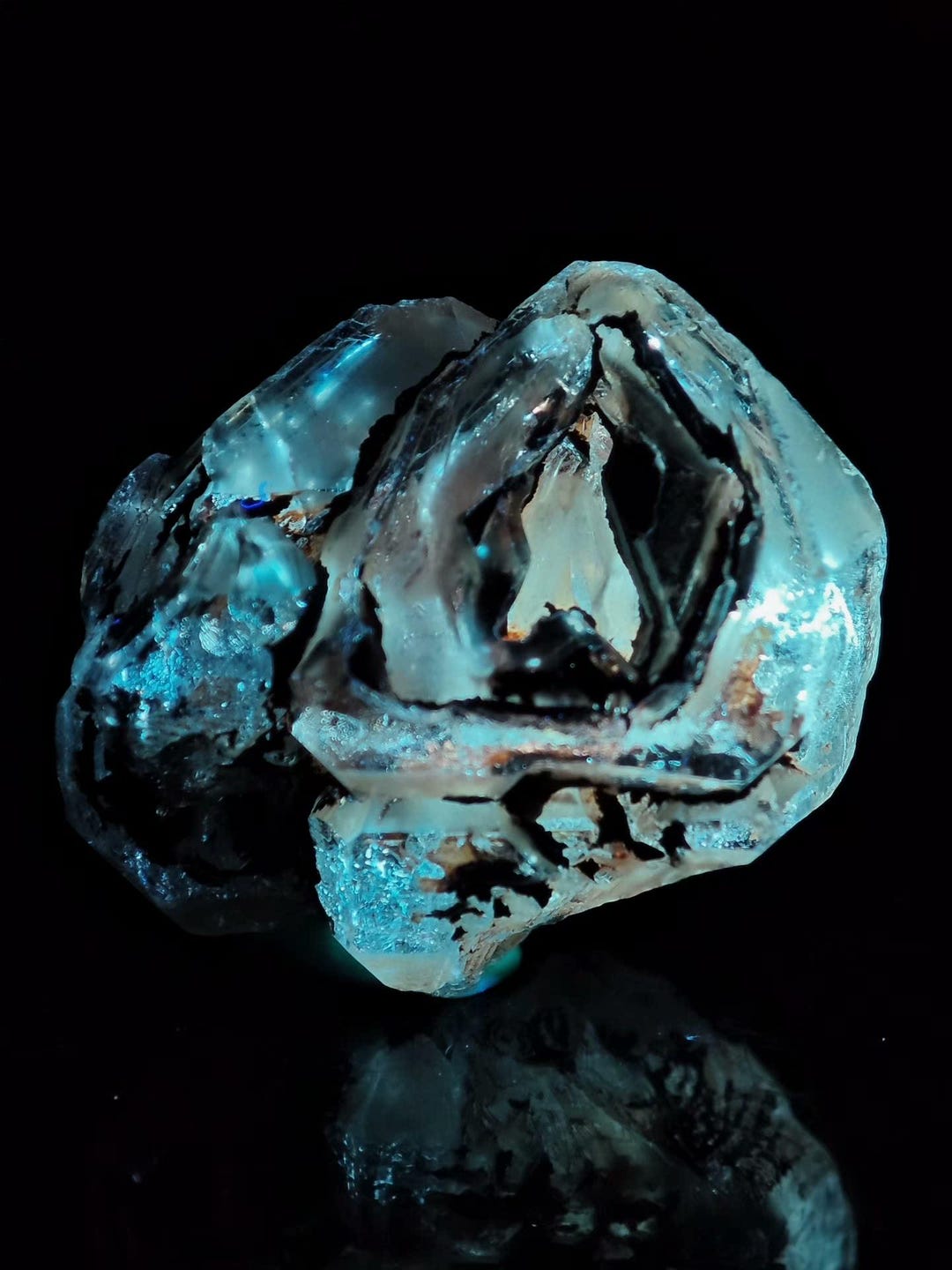 Elestial Quartz Crystal, Natural Elestial Window Quartz, Fluorescence ...