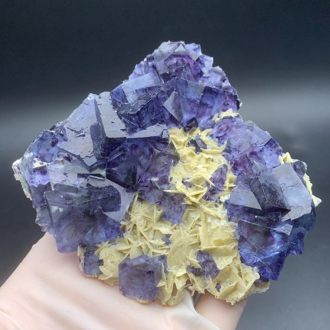 Beautiful Phantom Fluorite Crystal From Yindu Mine, Inner Mongolia ...