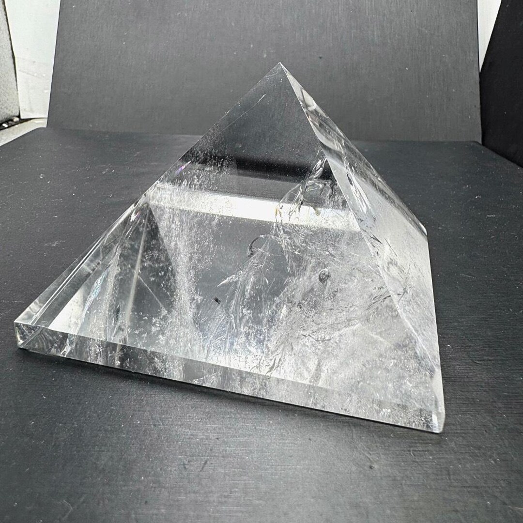 Beautiful Clear Quartz Crystal Pyramid, Healing Energy Crystal Pyramids ...