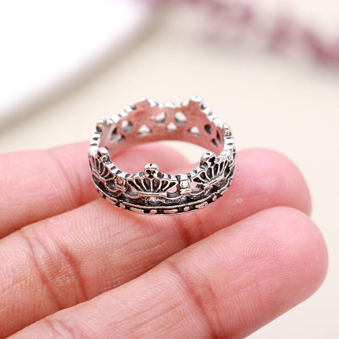Unisex Crown Ring in Antique Silver | Royal King and Queen Band Ring ...