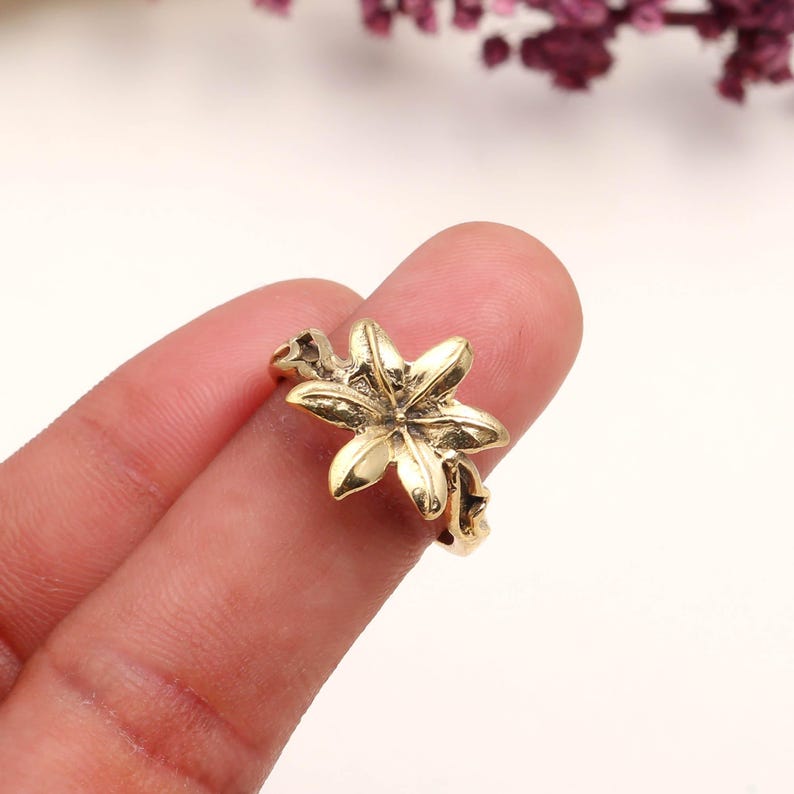 Vintage Gold Lily Flower Ring | Floral Leaf Statement Jewellery | Boho ...