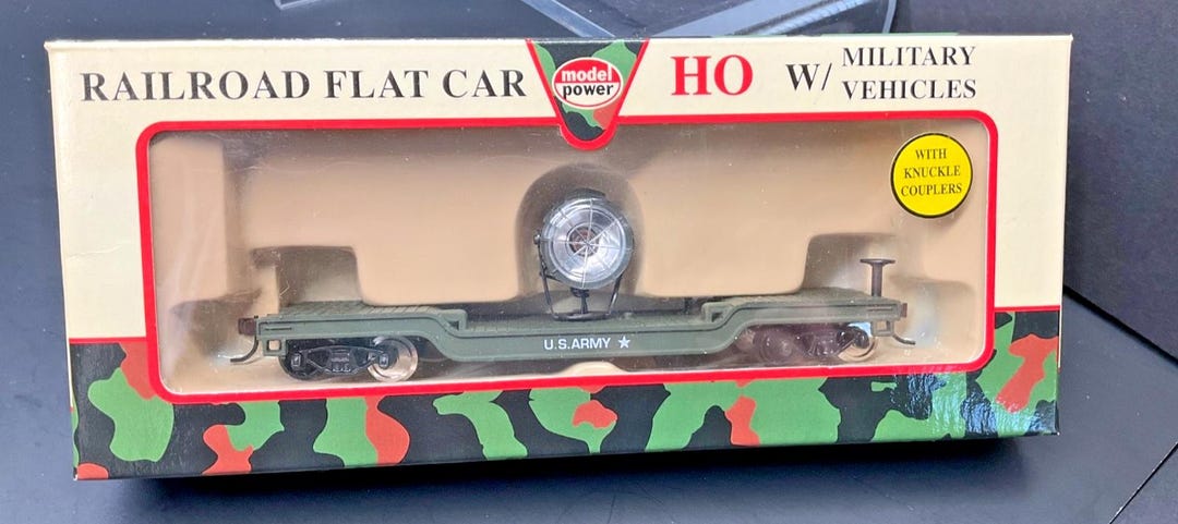 Model Power Military HO Railroad Flat Train Car Search Light W/knuckle ...