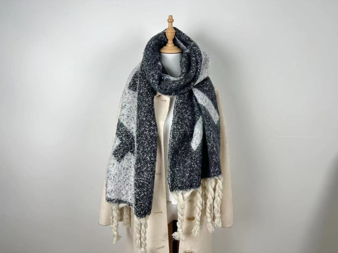 Black and White Color Blocking Minimalism Scarf for Female Winter ...