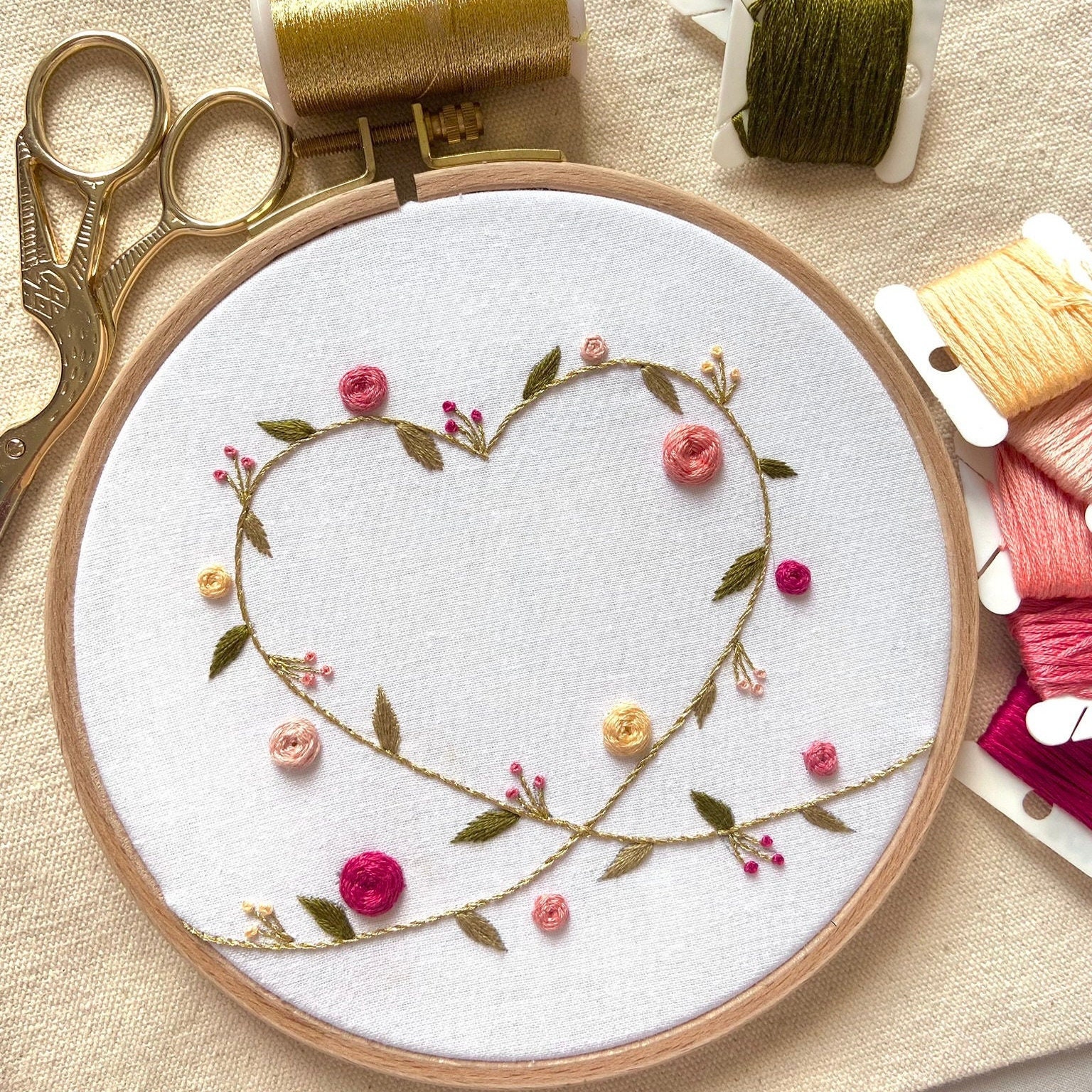 Gold Flower Heart Wreath Embroidery Pattern - Pdf/digital Pattern - Etsy