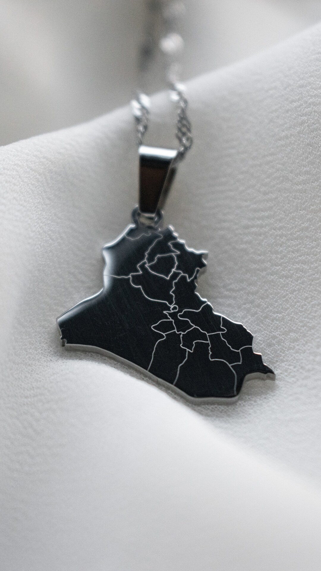 Iraq Map Necklace - Etsy UK