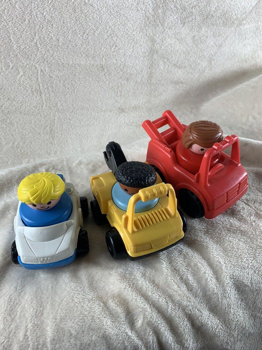 Fisher Price Chunky Little People 3 Figures Fire Truck Police Car Tow ...