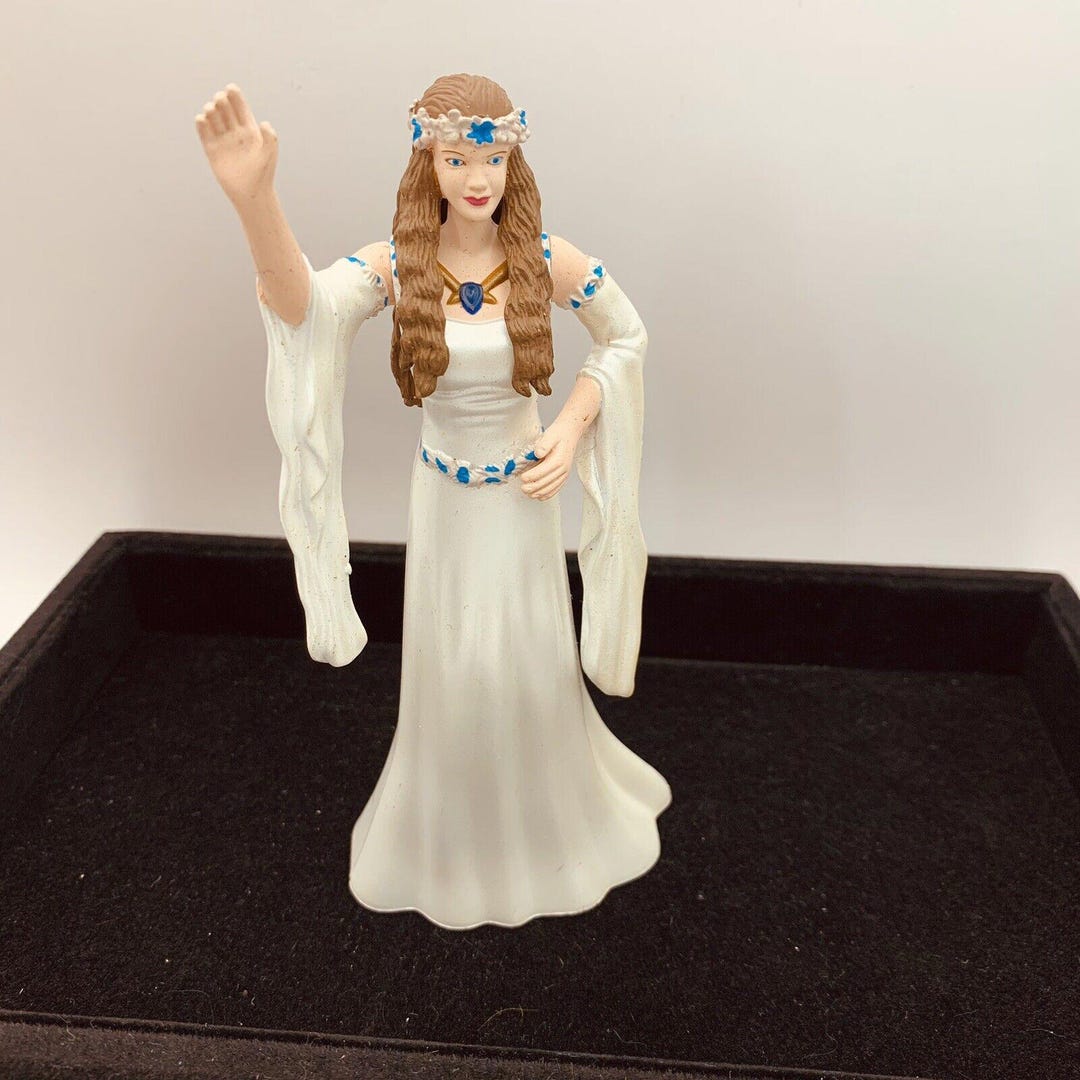 2001 Power Rangers Princess Shayla 5.5" Temple Ruins Action Figure Wild ...