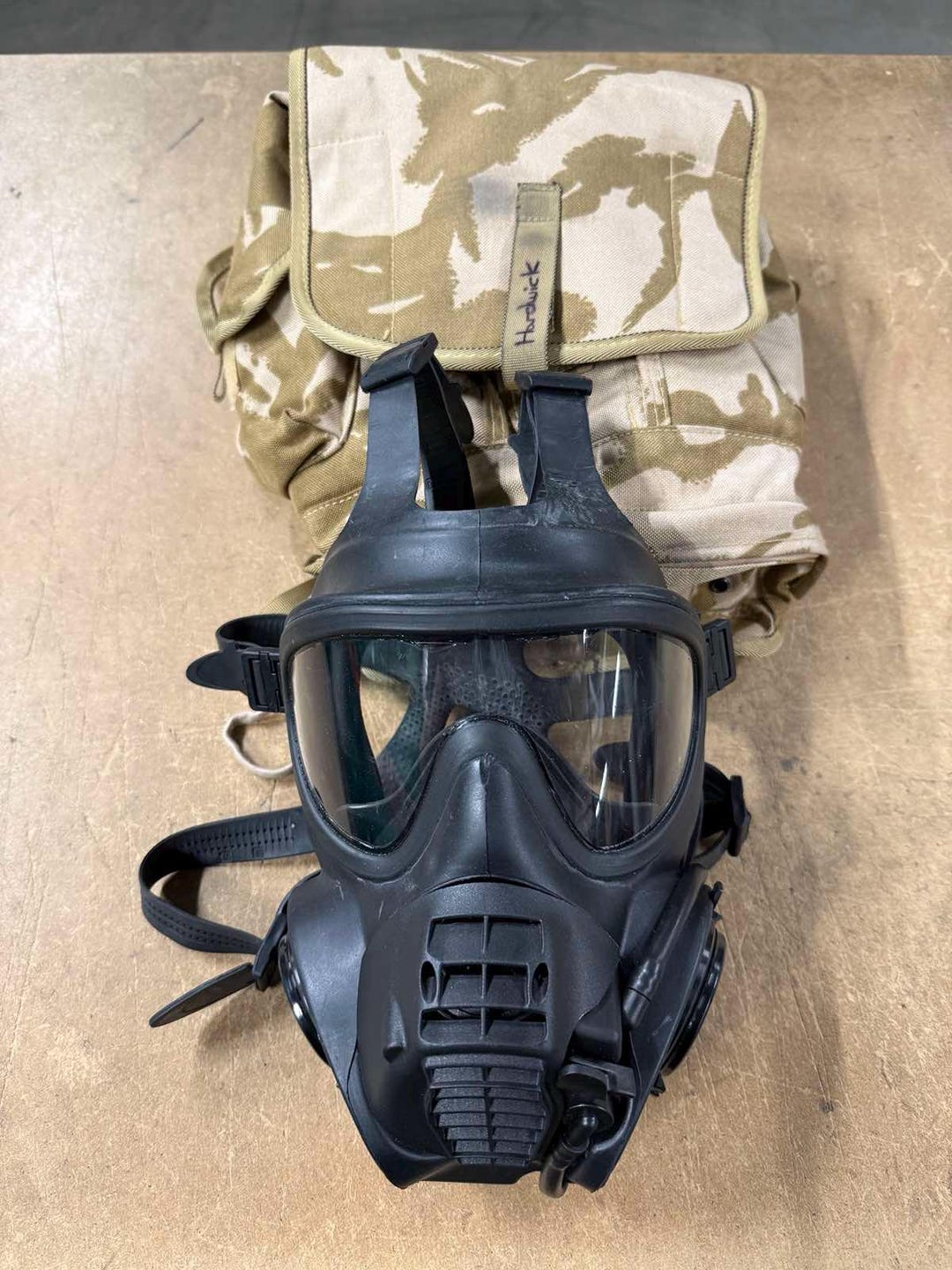 British Army Scott General Service Respirator (GSR) Size 4 With Carry ...