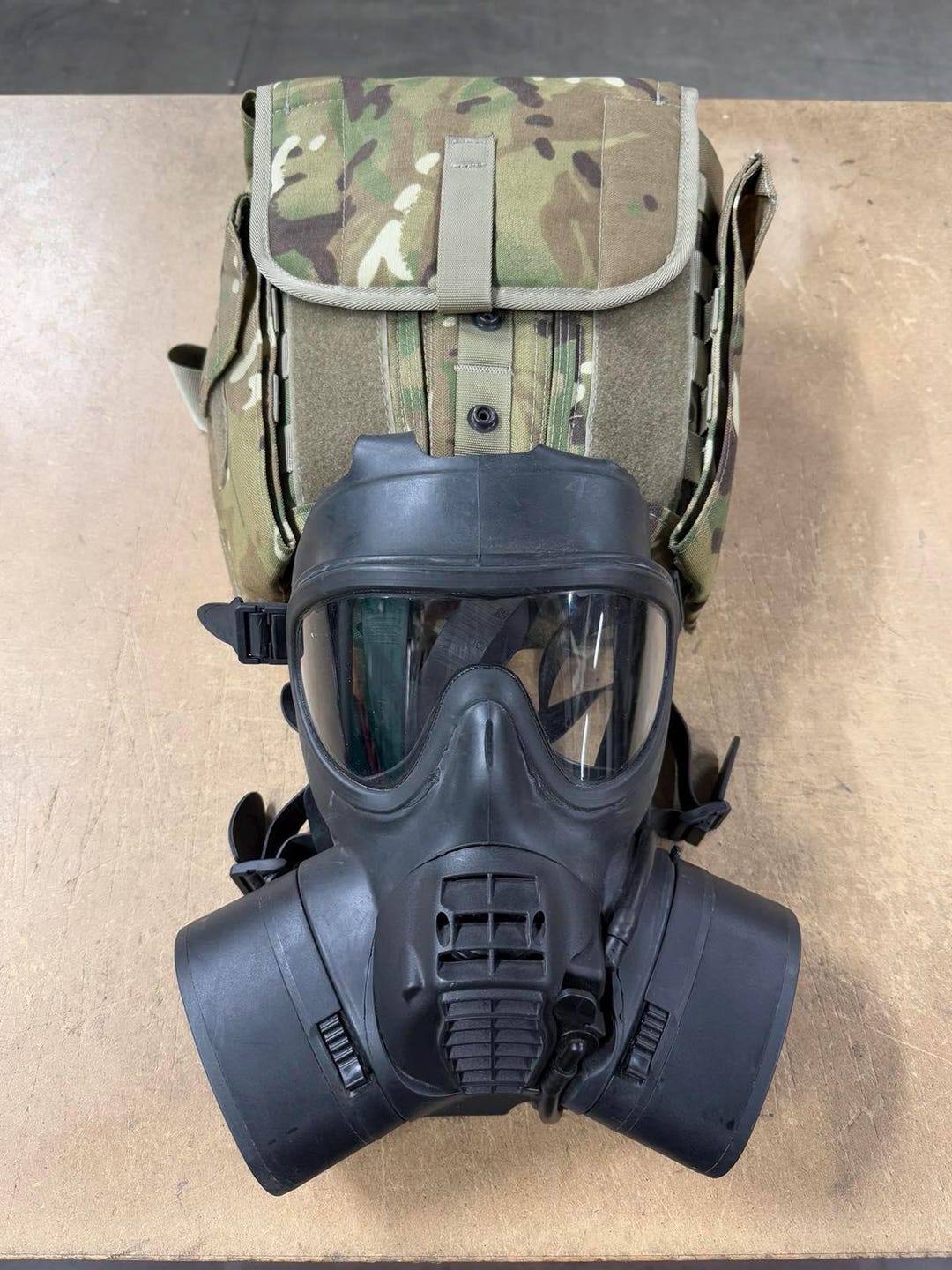 British Army Scott General Service Respirator (GSR) Size 1 With Carry ...