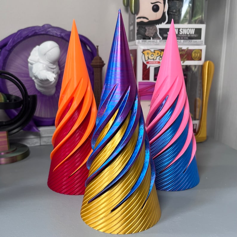 Large 3D Infinity Spiral Christmas Tree - Artistic Pine Design, Unique ...