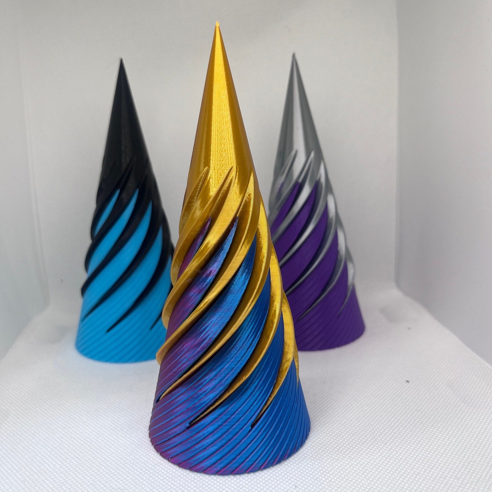Medium 3D Infinity Spiral Christmas Tree - Artistic Pine Design, Unique ...