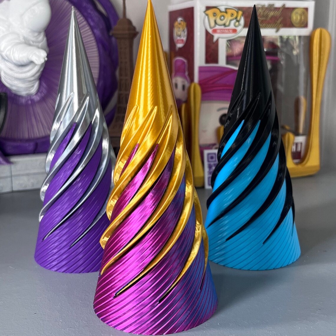 Medium 3D Infinity Spiral Christmas Tree - Artistic Pine Design, Unique ...
