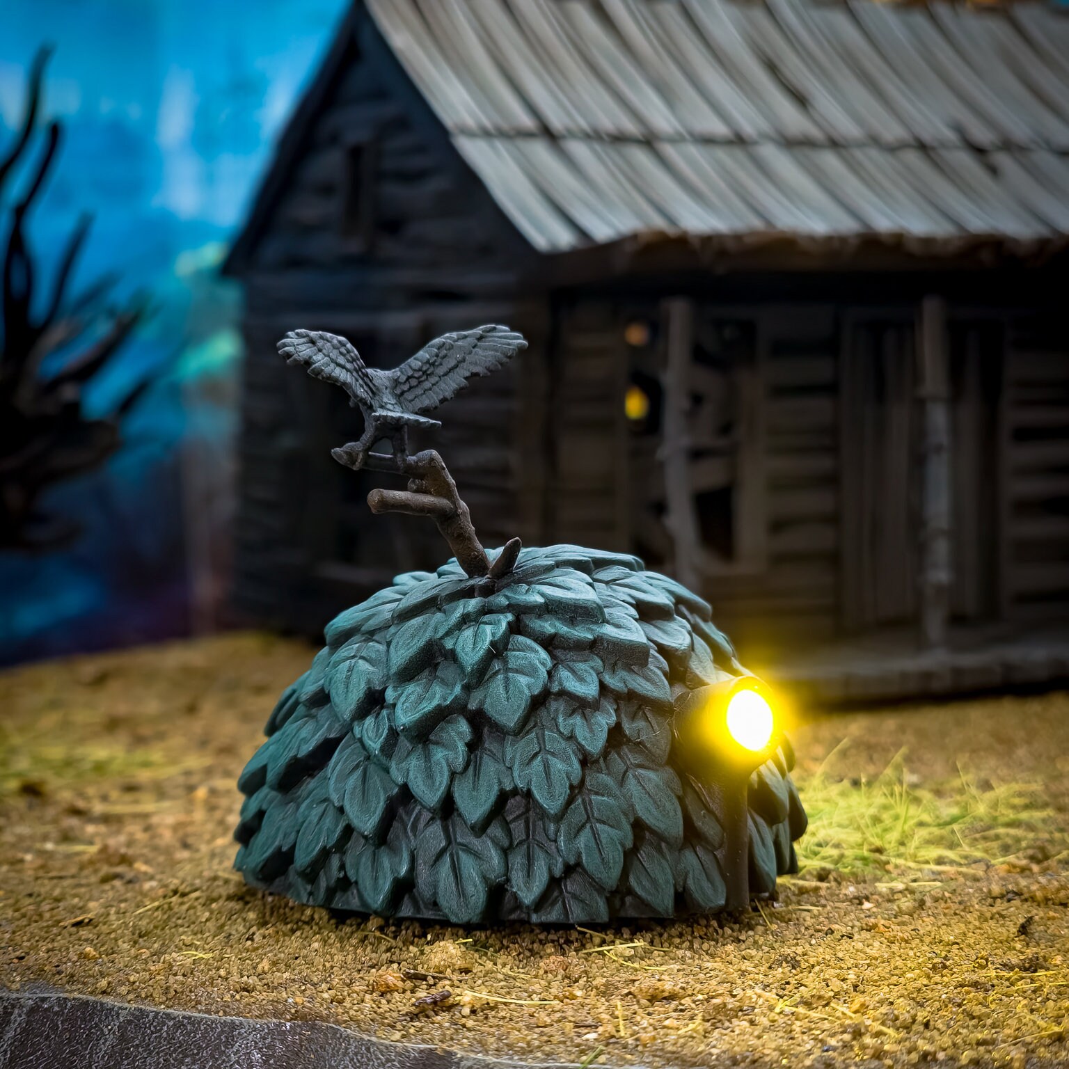 Spotlight Shrub - for Lemax Spooky Town, Dept. 56, Tabletop, RPG - Etsy