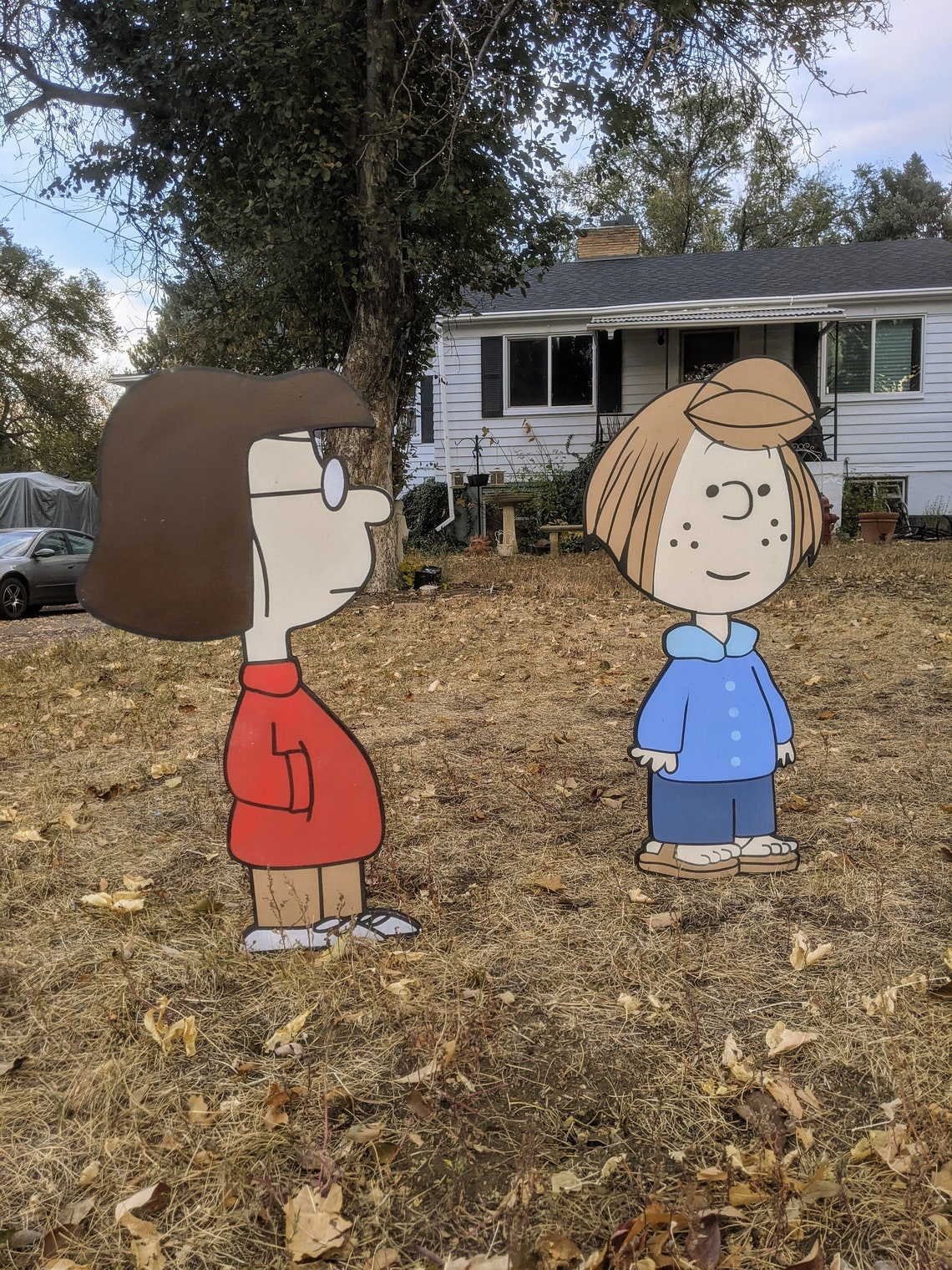 Charlie and Friends Christmas Tree Yard Set Christmas Decor - Etsy