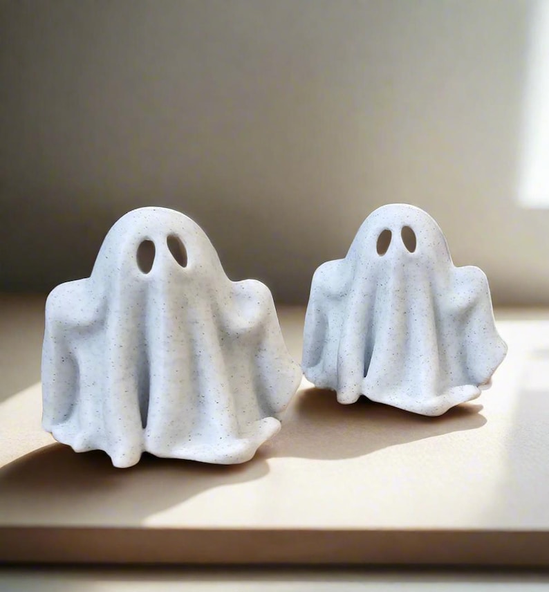 Small Elegant Ghost - Minimalist Halloween Decor, 3D Printed Spooky ...