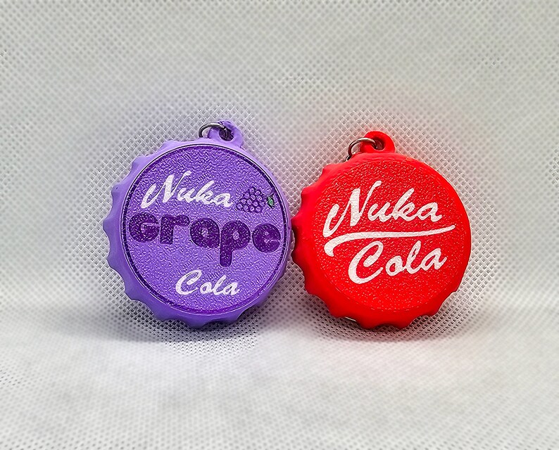 Fallout Keychains With Free Stickers Unique Gamer Gifts, Vault-tec ...