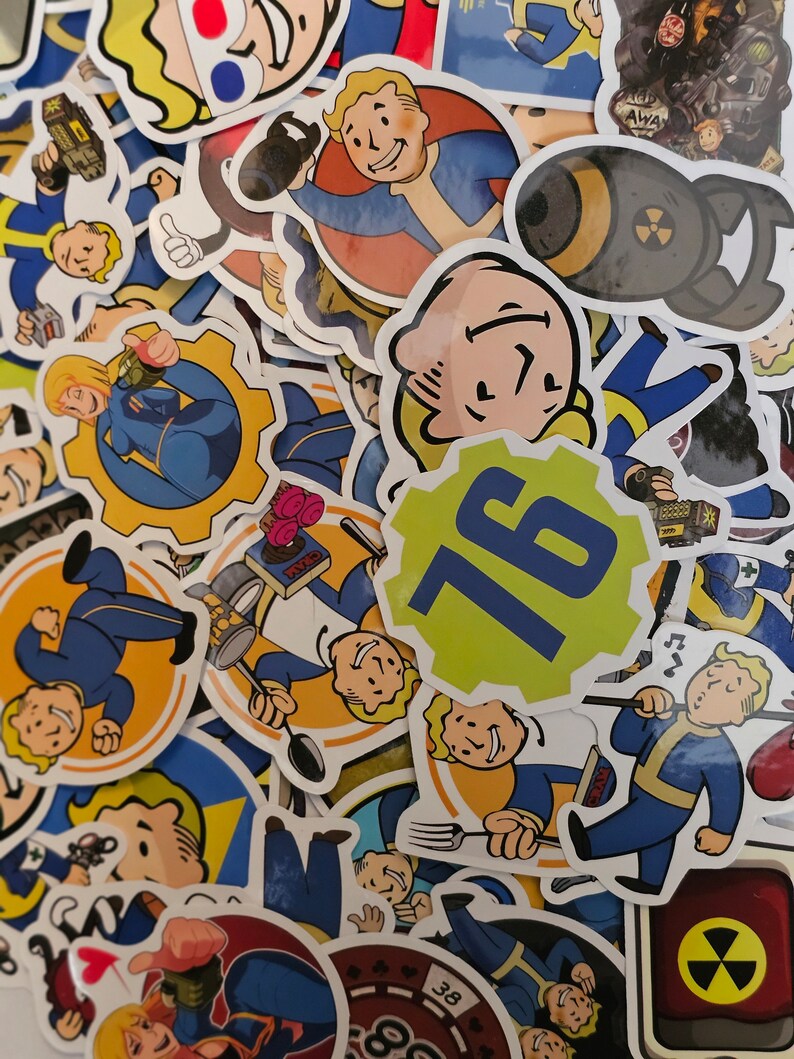 Fallout Keychains With Free Stickers Unique Gamer Gifts, Vault-tec ...