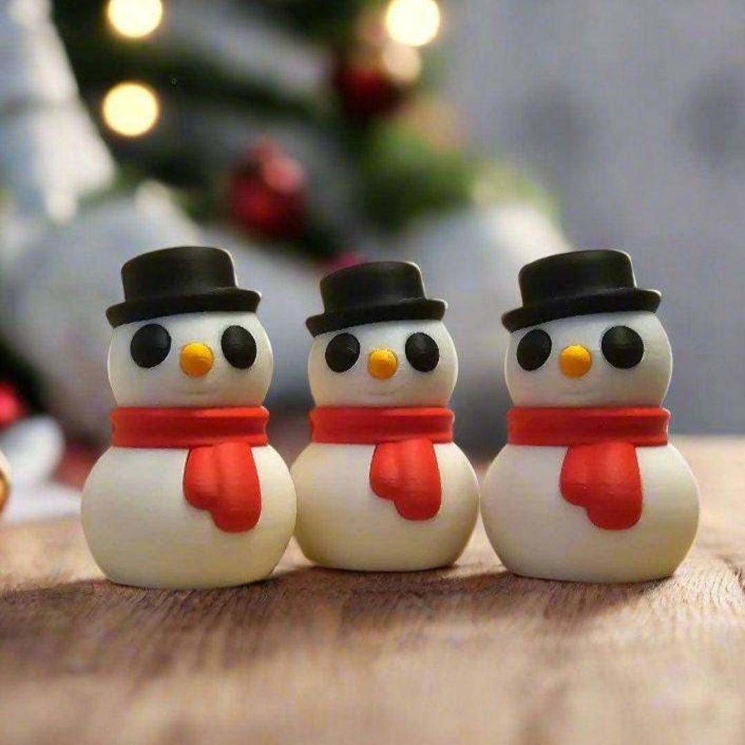 Cute Tiny Winter Snowmen - Christmas Decoration Desk Display, Jolly ...
