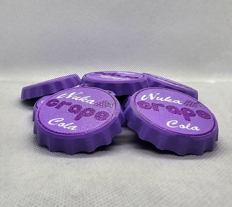 Fallout Keychains With Free Stickers Unique Gamer Gifts, Vault-tec ...