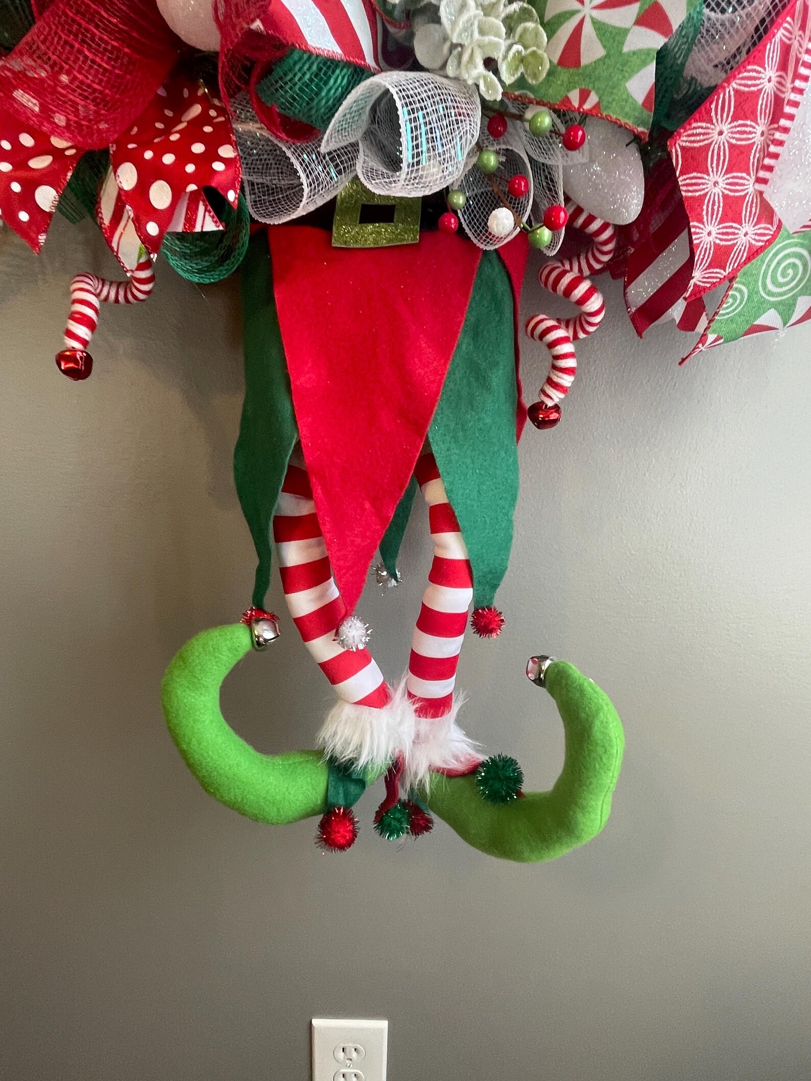 Whimsical Elf-themed Christmas Wreath - Festive Holiday Decor With ...