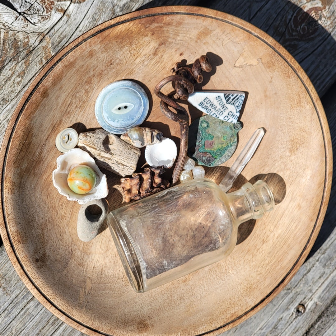 Small Collection Found Treasures Trinkets Fossils Old - Etsy