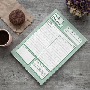 Green Daily Planner - Etsy