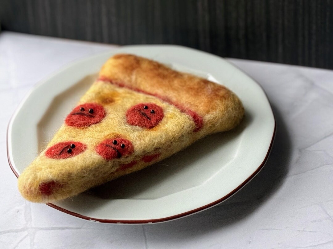 Needle Felted Pizza Slice: Quirky Wool Decor - Etsy