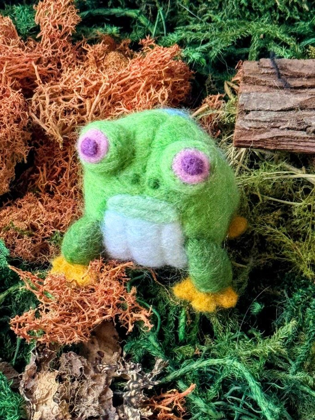 Palia Needle Felted Frogbert Figurine: Handmade Wool Game Plushie - Etsy