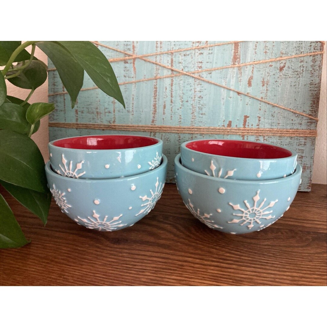 Hallmark Christmas Cozy Snowflake Nesting Bowls Two Sets Blue W/red ...