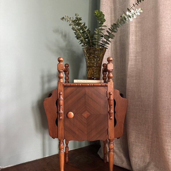Antique Spindle Leg Side Table - Etsy