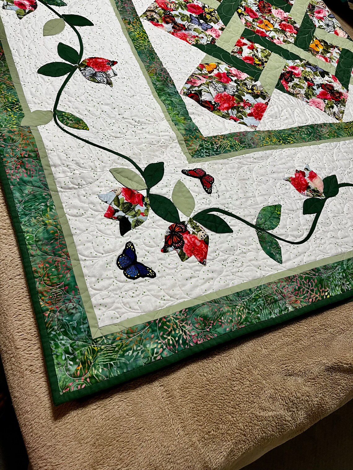 Handmade Quilt - Etsy