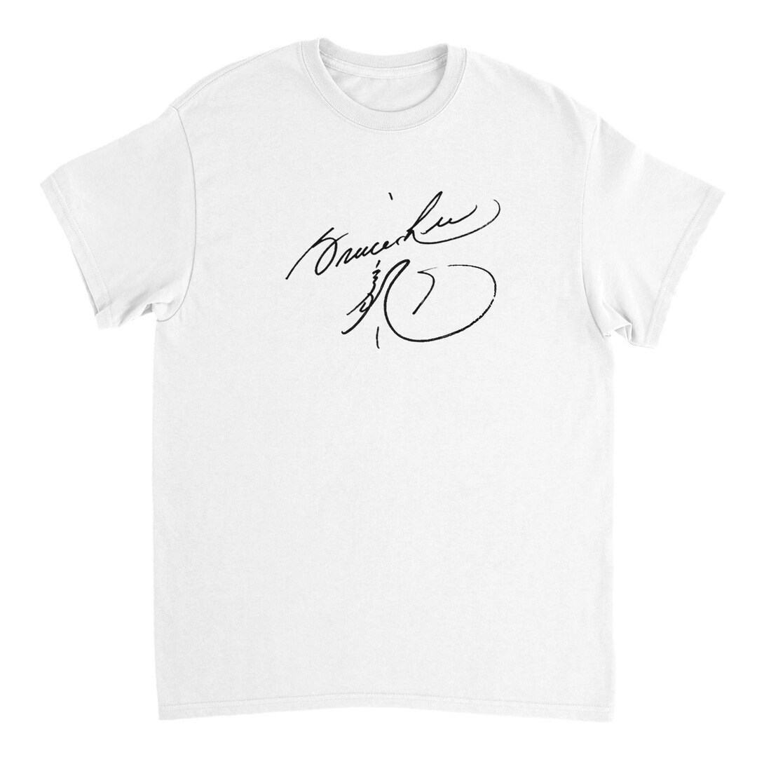 Bruce Lee Signature T-shirt - Handmade Cotton Tee - Perfect for Fans ...
