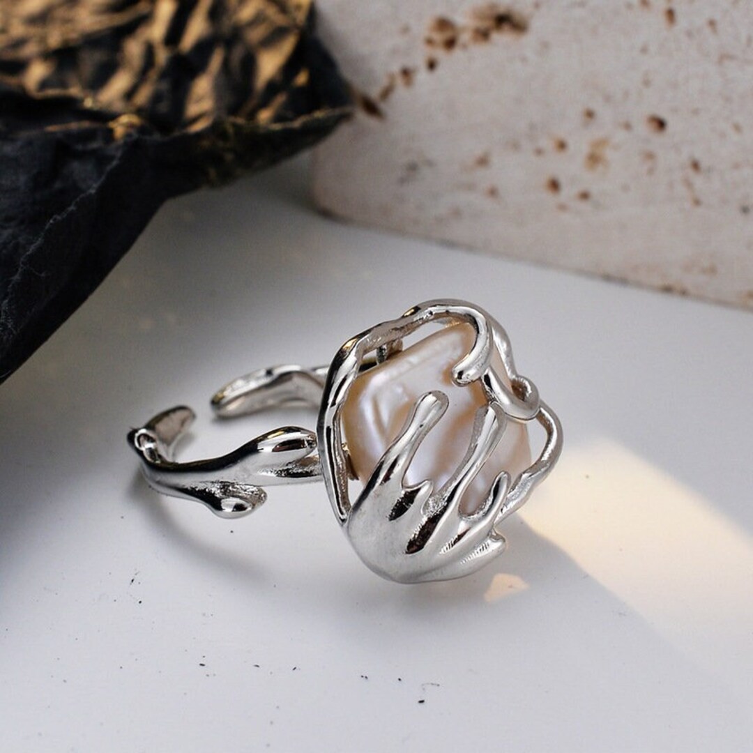 Baroque Pearl Hug Holding Hands Square Silver Ring of Jewelry - Etsy