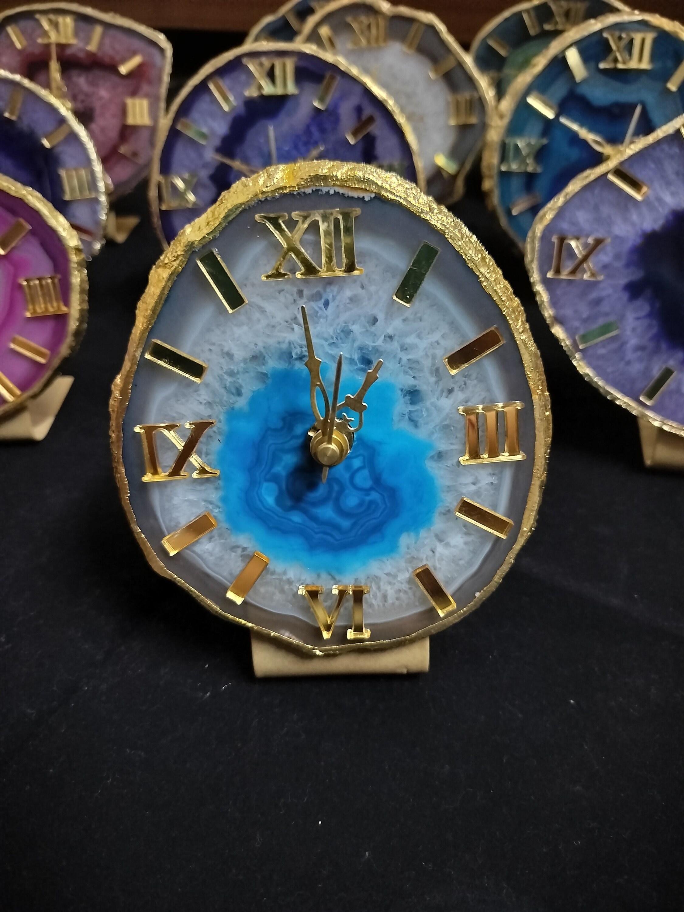 Crystal Table Clock Home Décor Vintage Natural Real Stone Desk Décor ...