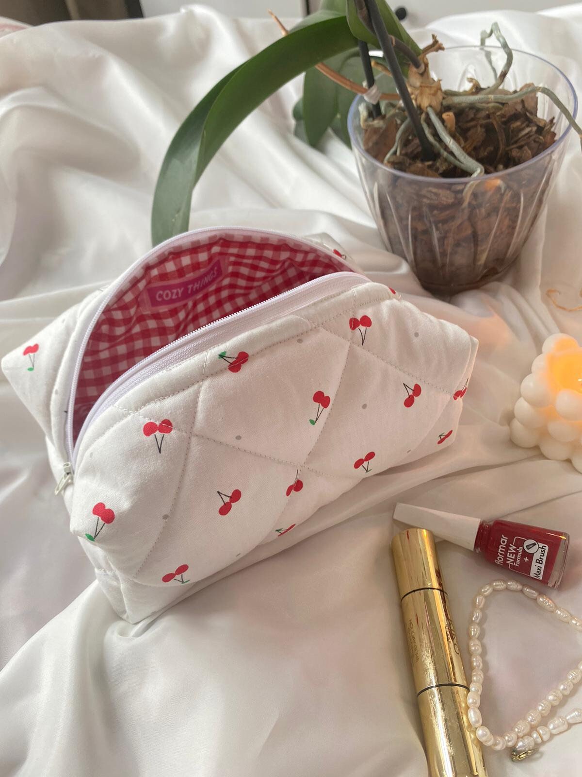 Cherry Makeup Bag Cute Makeup Bag Red Cherry Cosmetic Bag Toiletry Organizer Summer Makeup Bag Travel Bag Holiday Bag Etsy UK