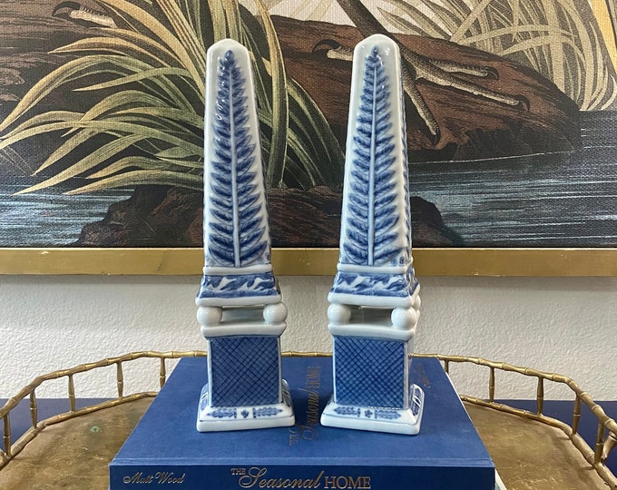 Pair of Chinoiserie Blue and White Porcelain Obelisk Statues - Etsy