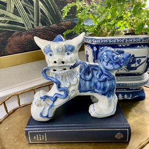 Chinoiserie Blue and White Porcelain Foo Dog - Etsy