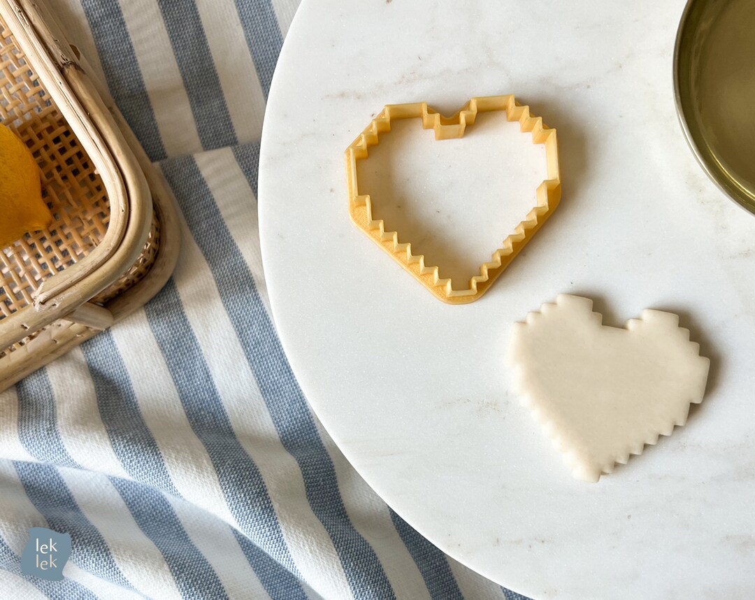Pixel Heart Cookie Cutter, Pixel Love Cookie Cutter Retro 90s Party ...