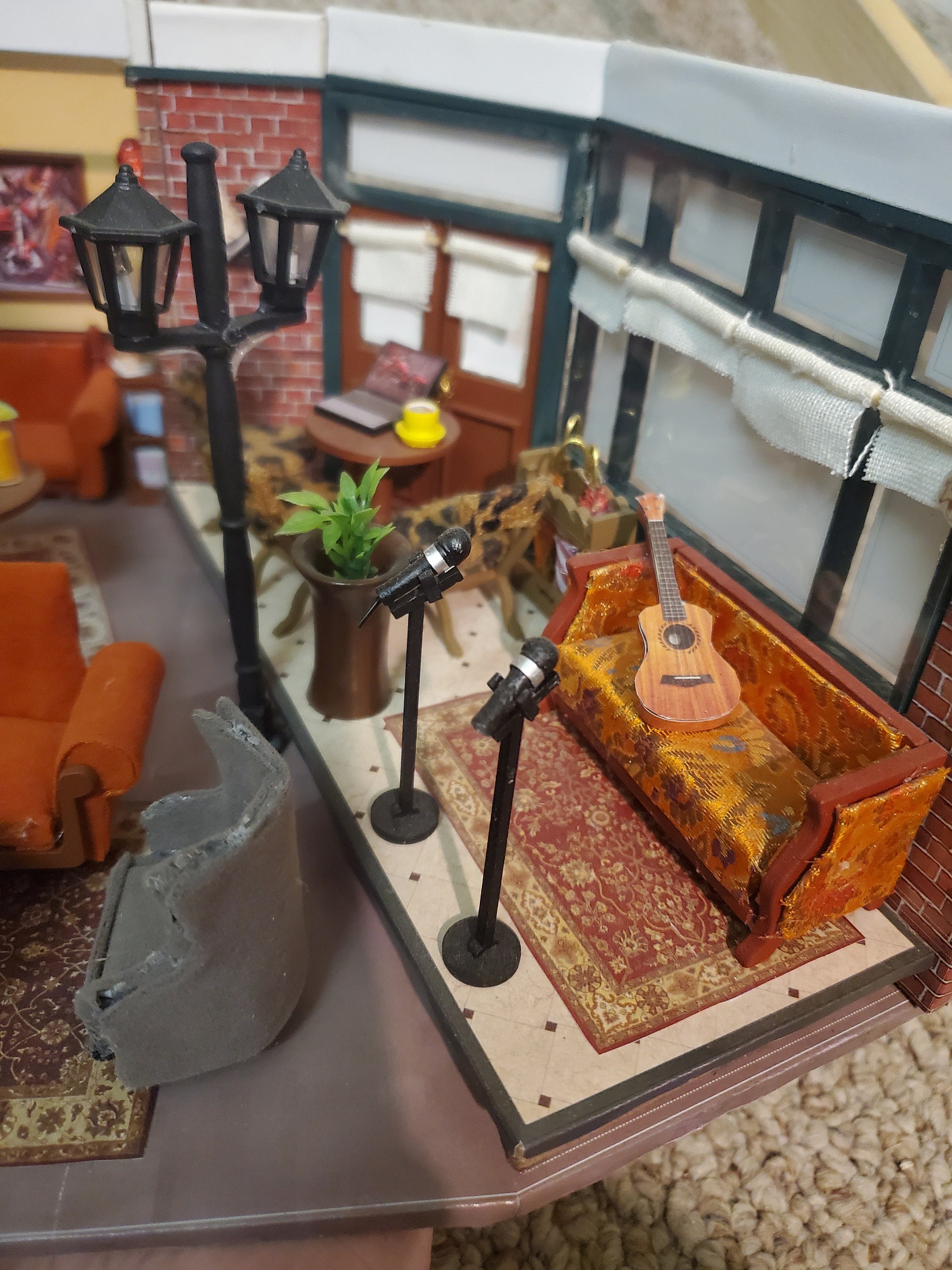 Central Perk Coffee House From Friends 1/24th Scale - Etsy